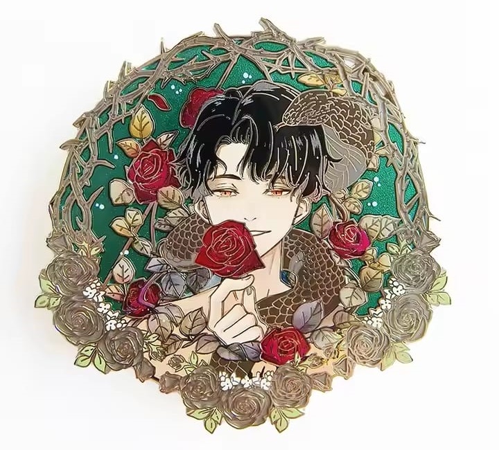 Customized metal badges for characters - badge factory