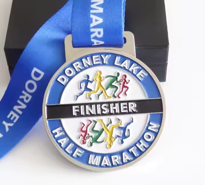 Marathon medal customization - badge factory